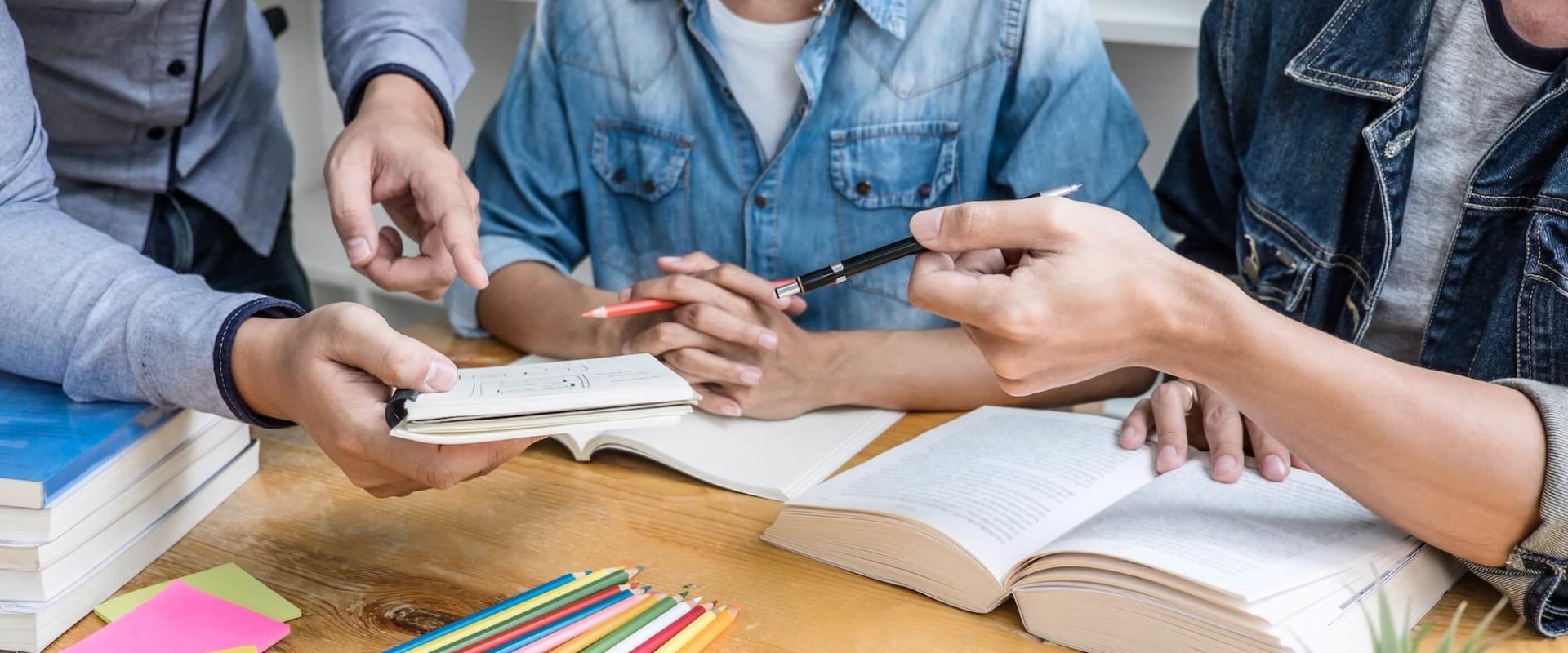 Adapting to Different Learning Styles in Tutoring
